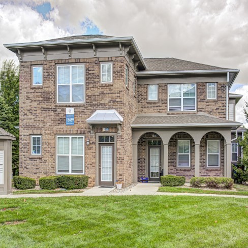 Highpointe on Meridian Apartments | J.C. Hart Company